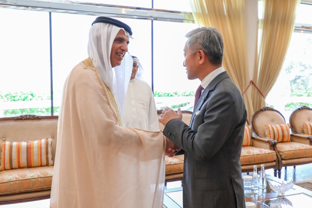 Saud bin Saqr receives Ambassador of China - Home Page